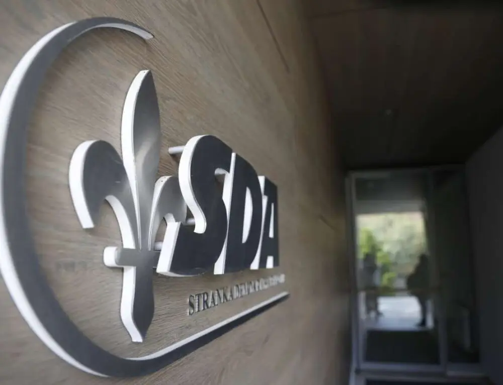 SDA: Umjesto nervoze, nametnuta Trojka mora dati odgovore na pitanja o ...