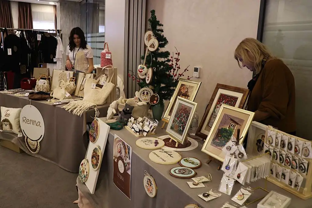 ‘RUKE. Art Bazaar’ u Mostaru okupio male poduzetnike i kreativce iz ...